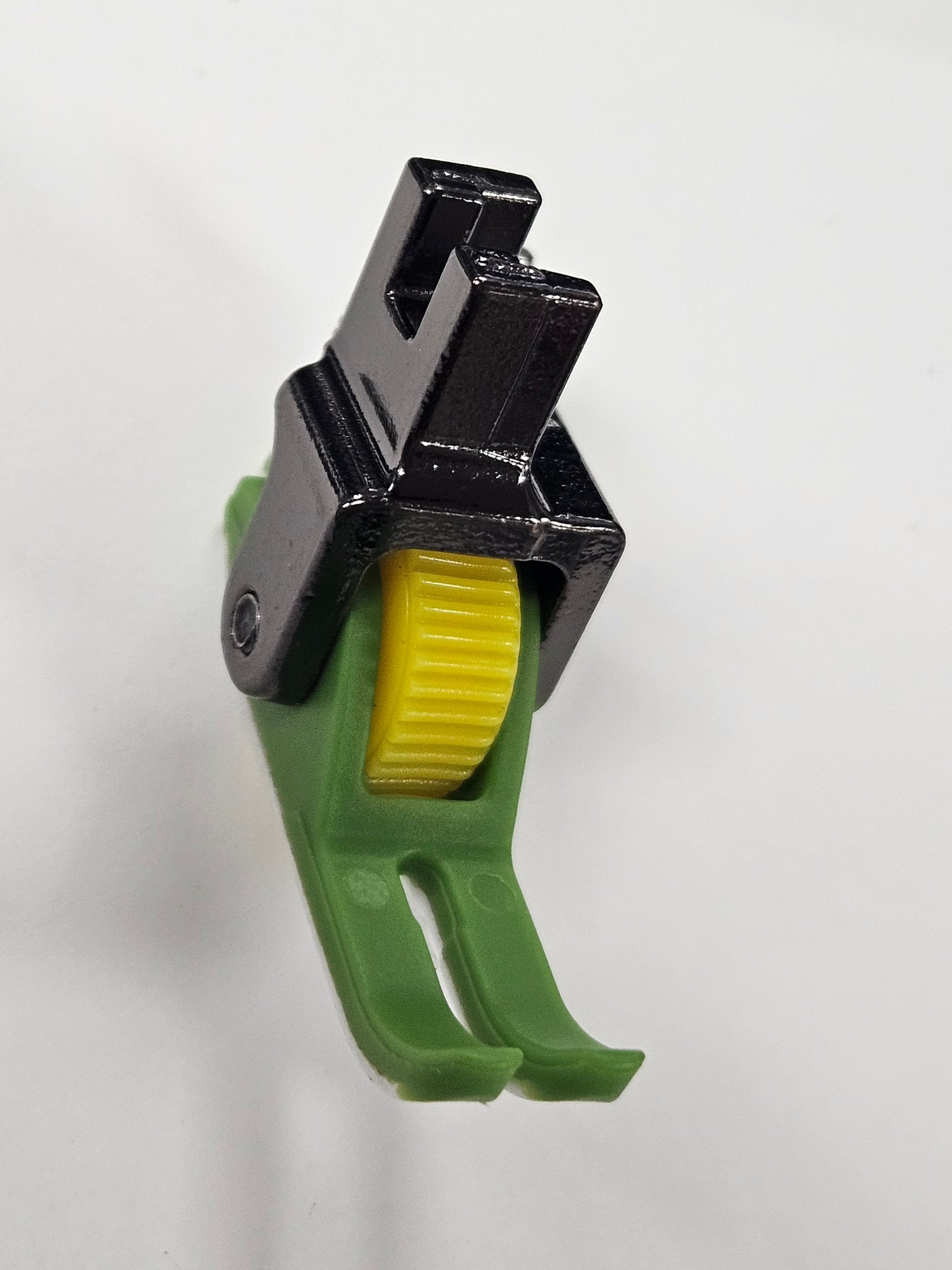 BRAND NEW!! TEFLON REGULAR FOOT WITH GEAR PLASTIC ROLLER – ABC Sewing ...